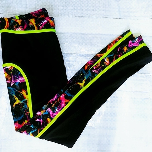 Zumba Fitness | Pants & Jumpsuits | Zumba Black Leggings W Neon Green ...